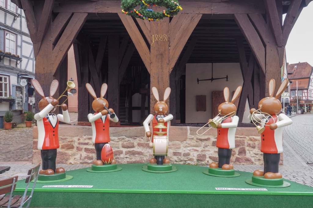Germany’s (almost) hidden tradtion of Easter Egg Markets – Carrots and ...