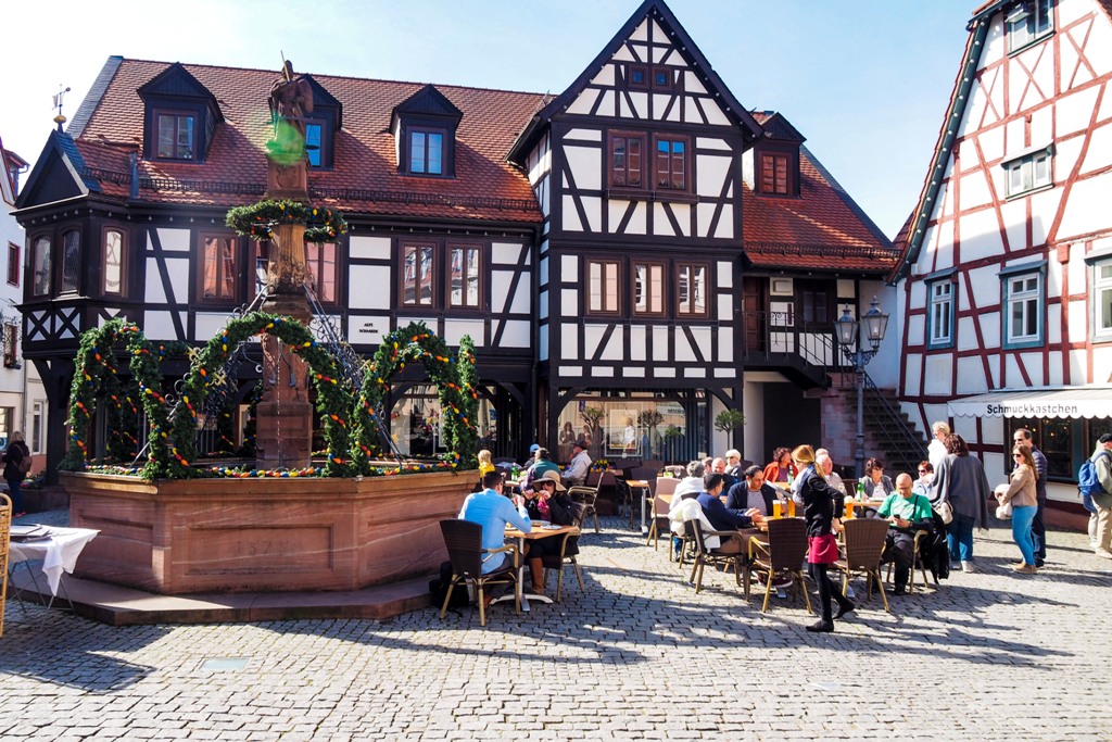 Germany’s (almost) hidden tradtion of Easter Egg Markets – Carrots and ...