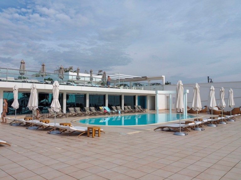 Hotel Review: Balneario Las Arenas, a splendid Beach Resort in Valencia ...