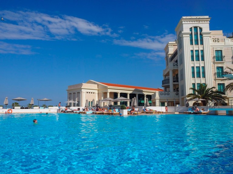 Hotel Review: Balneario Las Arenas, a splendid Beach Resort in Valencia ...
