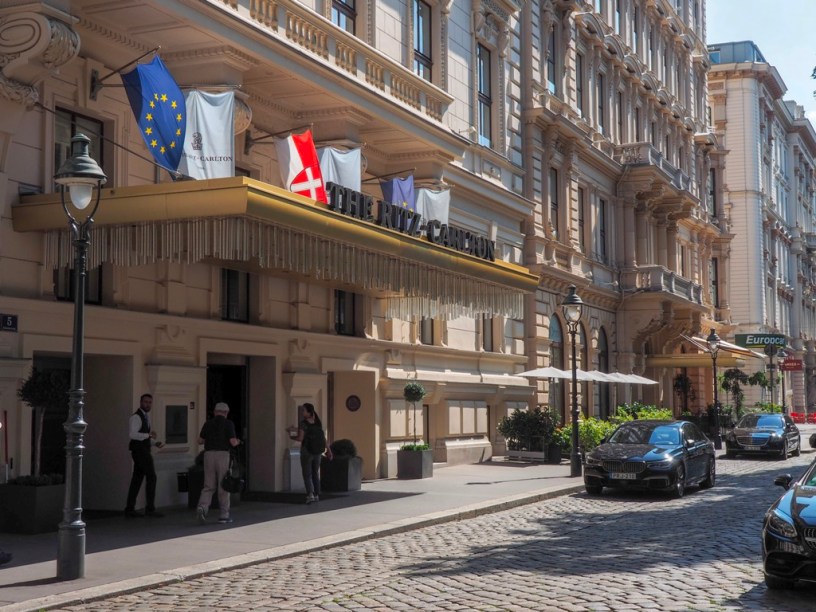 A luxury stay at the Ritz-Carlton in Vienna – Carrots and Tigers