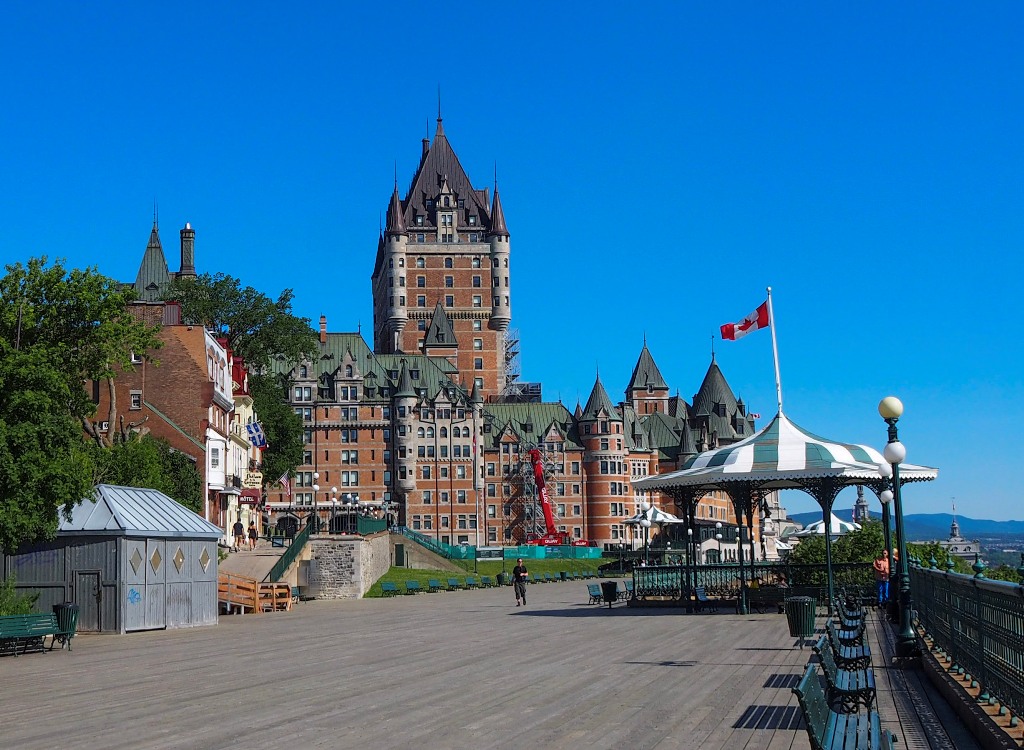 What it’s like to stay at Fairmont Le Château Frontenac – Carrots and ...