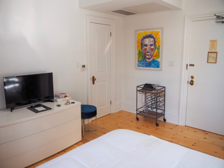 Merrill House Review: A luxury country house retreat in Prince Edward ...