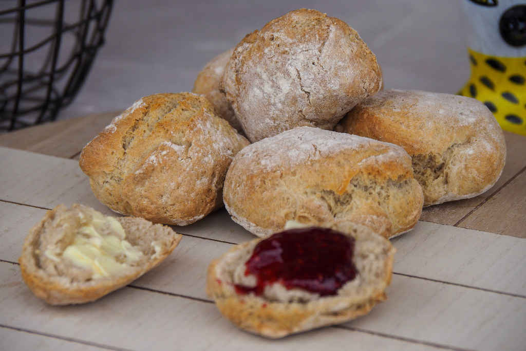 Bürli | The quick and easy Swiss breakfast bread you will want to ...