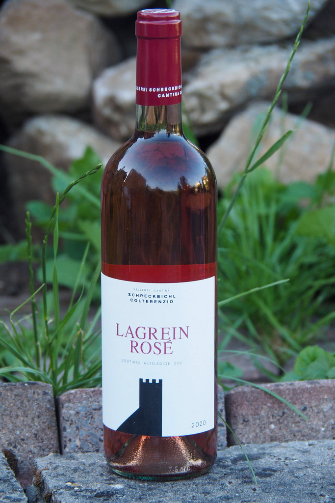 Why it is time to stock up on rosé wines from Italy – Carrots and Tigers