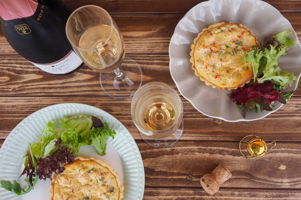 Peller Sparkling Ice Cuvee rosé and mini crab-ricotta quiches – Carrots ...