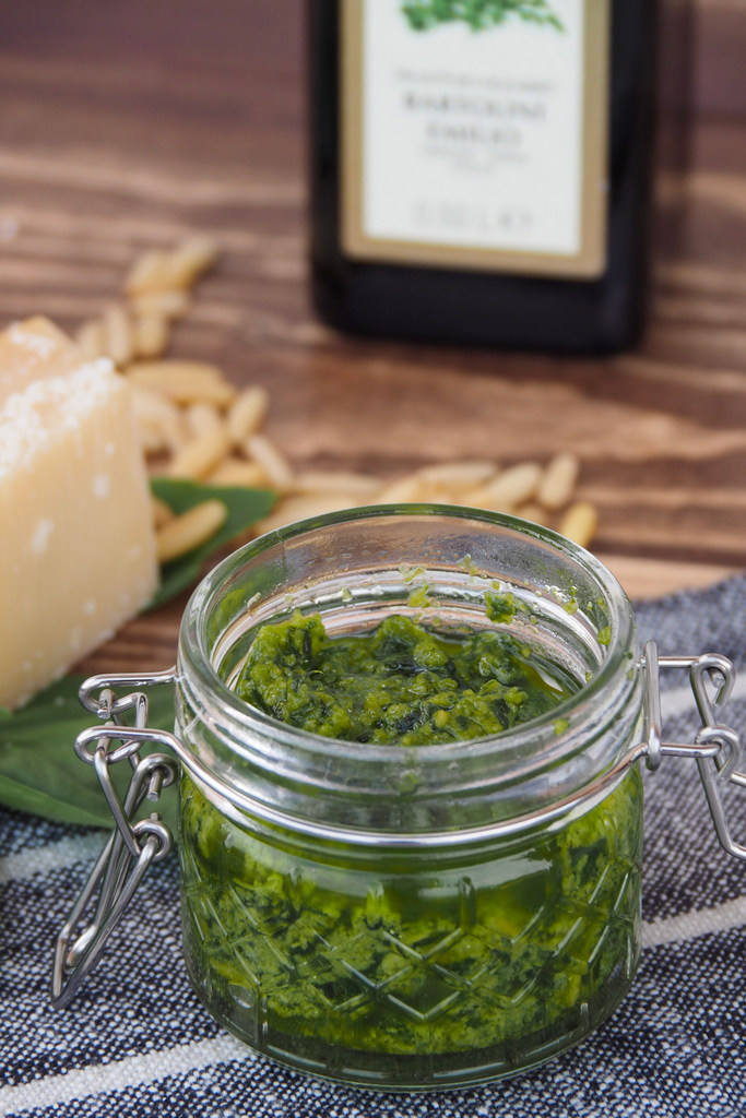 How to make authentic Pesto alla Genovese – Carrots and Tigers