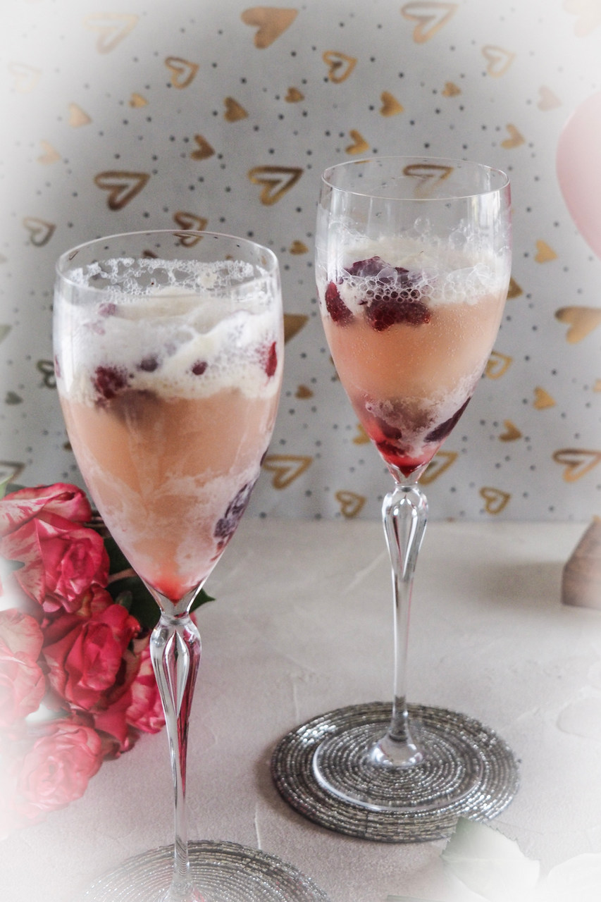 Raspberry Champagne Float