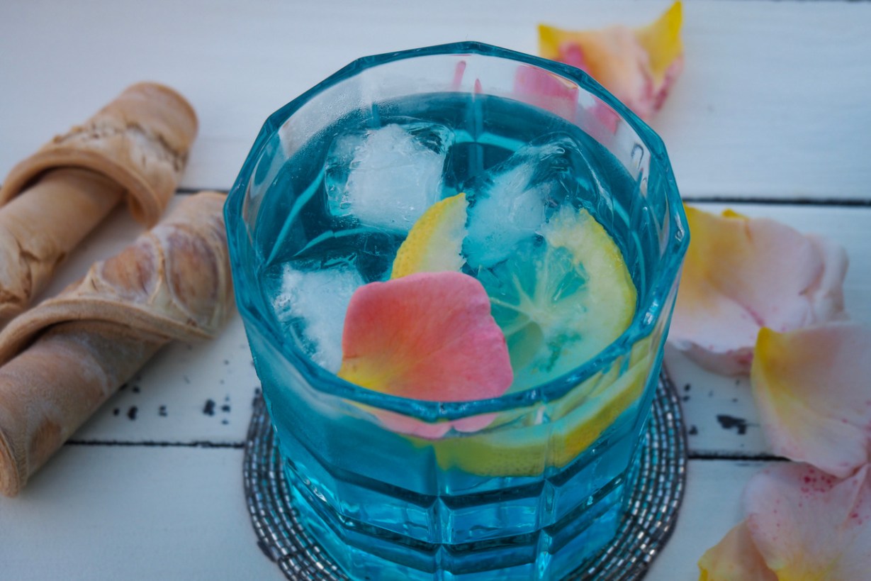 Here is a delicious twist on the classic Italian Negroni you must try