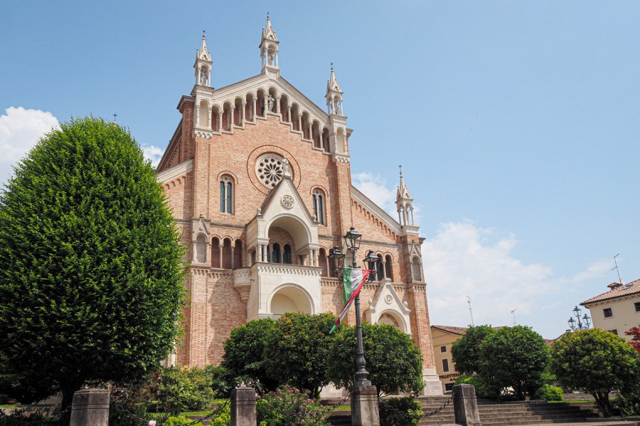 Get To Know Italy’s Thrilling Prosecco Hills