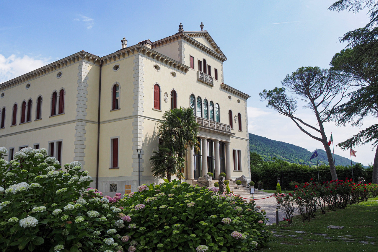 Get To Know Italy’s Thrilling Prosecco Hills